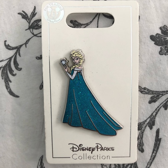 Disney | Other | New Frozen Elsa Disney Parks Collection Trading Pin ...